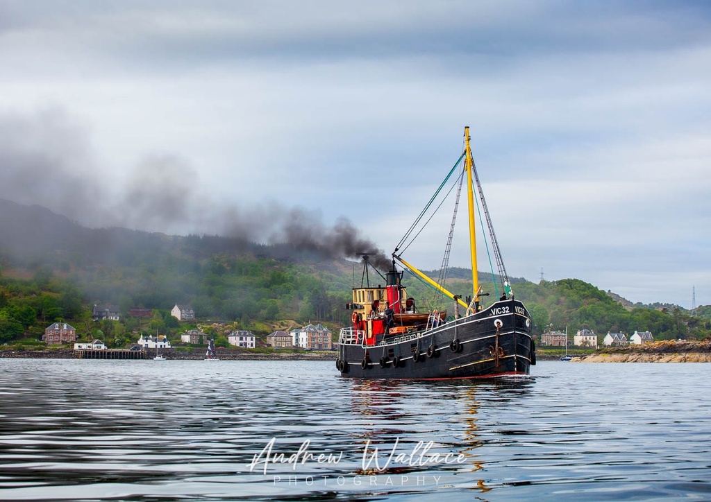 VIC 32 Clyde Puffer | Andrew Wallace Photography
